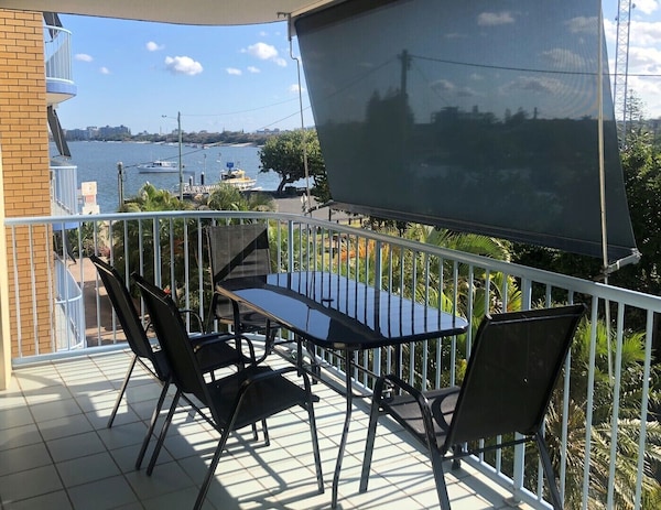 Tripcony Quays Apartment - Unit 8 - Golden Beach