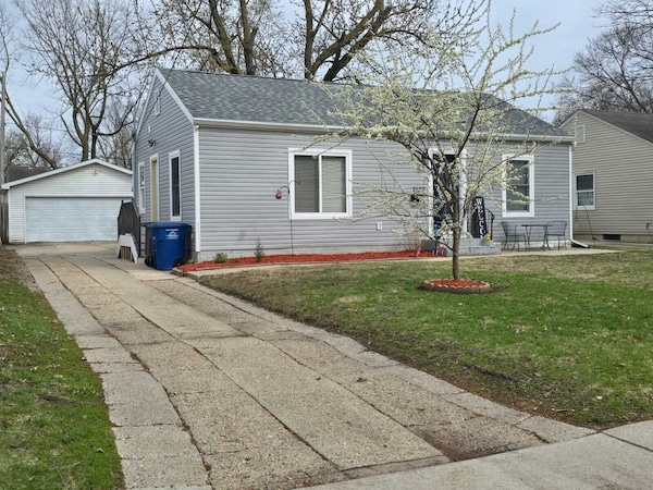 Marisol's Cozy House - Des Moines, IA