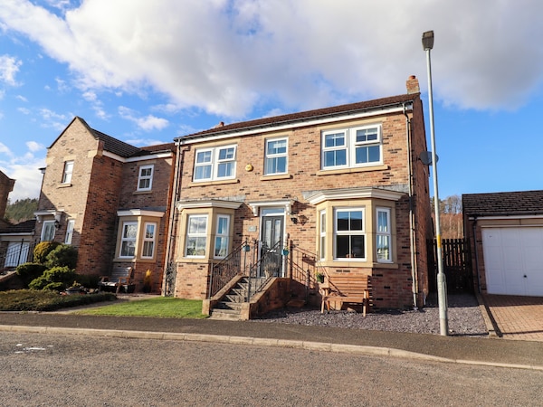 Harefield, Pet Friendly, With A Garden In Rothbury - Rothbury