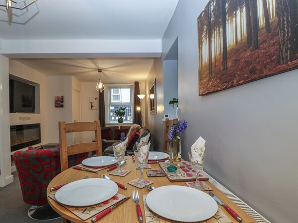 Colliers Cottage, Pet Friendly, With A Garden In Cinderford - Gloucestershire