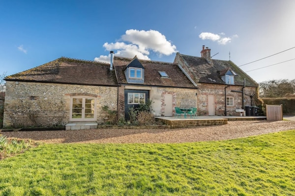 Beautiful Cottage W/ Large Garden & Parking - Dorset