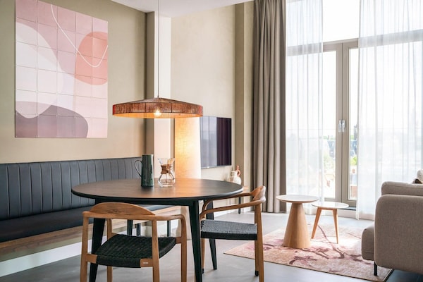 Apartment With Breathtaking Views Of The City - Hága