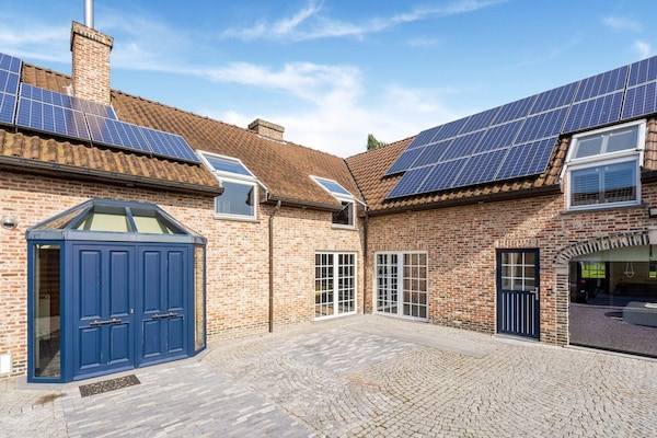 Ferme Comprenant Studio Avec Jardin - Hasselt