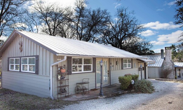 Combined Cabin Escape W Bbq, Fire Pit - Hunt, TX