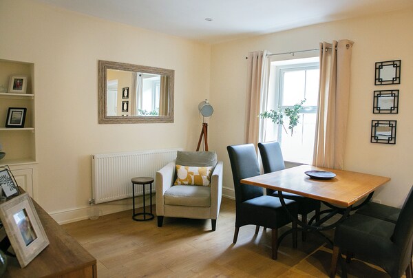 Jasmine Cottage, Skipton - Deluxe 2 Bedroom Terrace - Skipton