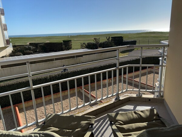 Appartement T2 Avec Balcon, Piscine Et Parking à Saint-jean-de-monts - Plage de Notre-Dame-de-Monts