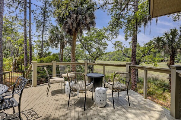 45 Stoney Creek  Your Ideal Hilton Head Retreat W/ Private Beach Parking! - Bluffton, SC