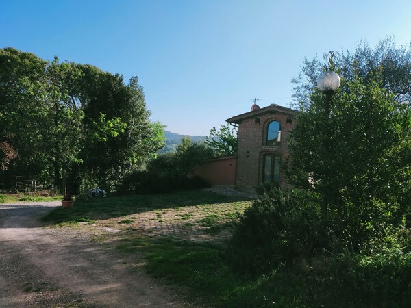 Cozy Tuscan-style Apartment Suitable For Families. Pets Allowed - Siena