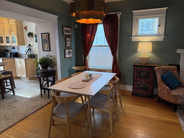Charming Platt Park Urban Getaway: Entire 4 Br Home - Denver, CO
