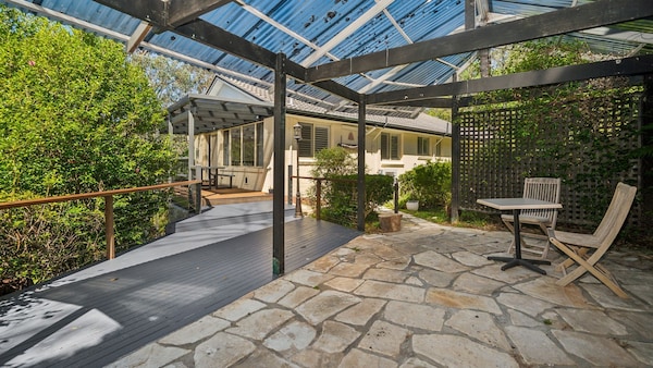 Fairway Getaway In Leura - Wentworth Falls