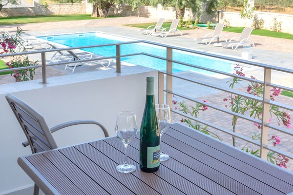 Azari Lifetime Memories Villa 2 - Саронические острова