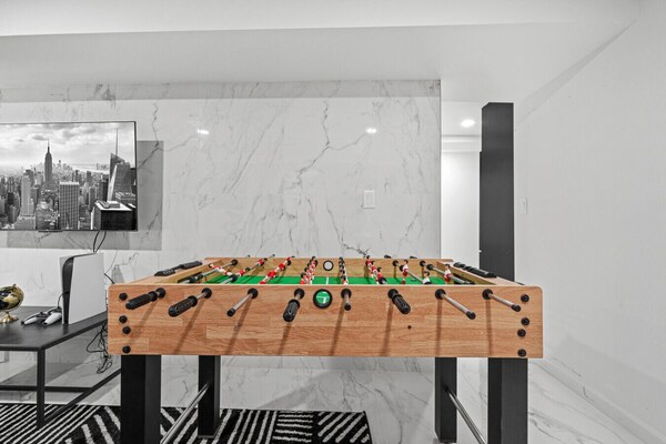 Luxe Duplex Near Nyc | Sleeps 27 | 20 Min To Nyc - Bayonne