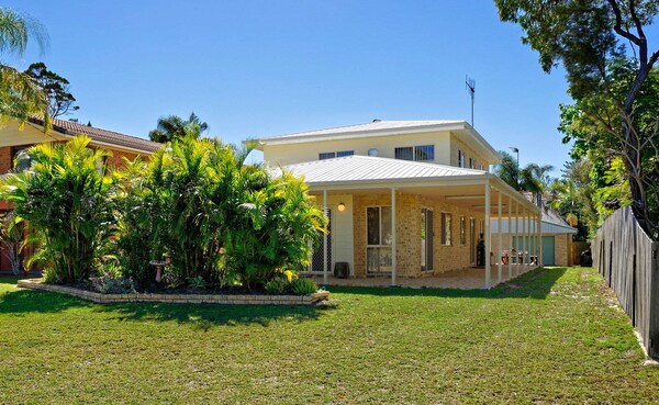 Family Beach House 1 Street From The Beach. - Woodgate