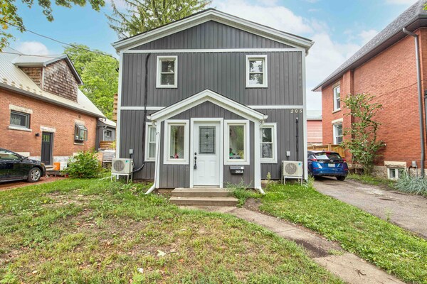 The Studio: Bright, Cozy, Quiet - Guelph