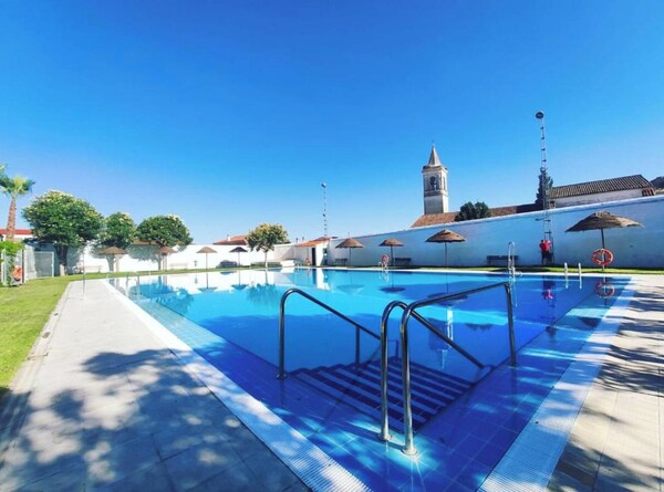 A Medio Camino Entre Sevilla Y Mérida - Santa Olalla del Cala