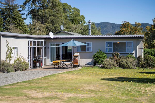 Mountain Serenity - Te Anau Holiday Home - Te Anau