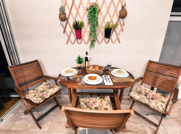 City & Sea Escape Studio  - Studio Apartment - Budva