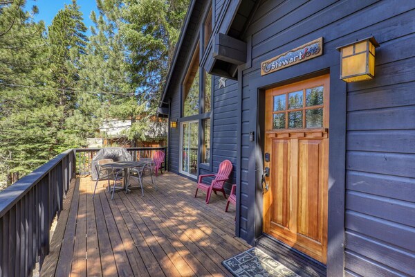 Experience Luxury At Tahoe Retreat, A Spacious 4-bedroom Home, Perfect For Up To 10 Guests. - Truckee, CA