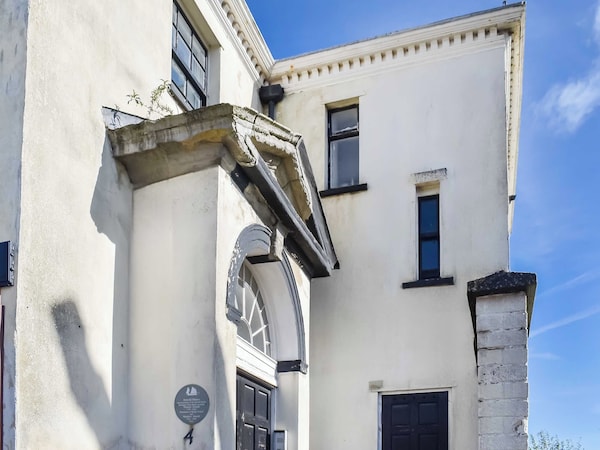 3 Bedroom Accommodation In Lowestoft - Lowestoft