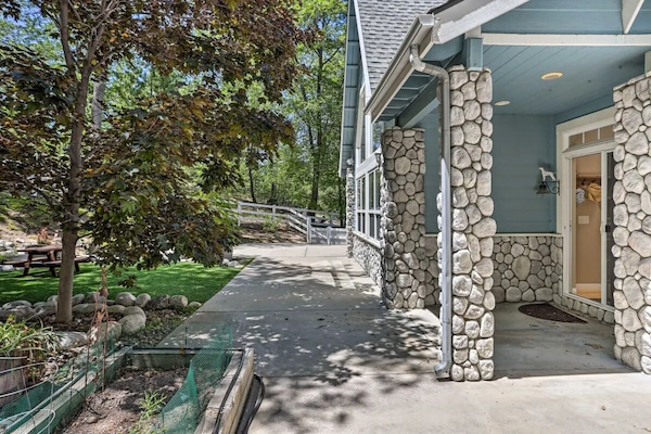 Cozy Lake Arrowhead House_hot Tub_fire Pit - San Bernardino, CA