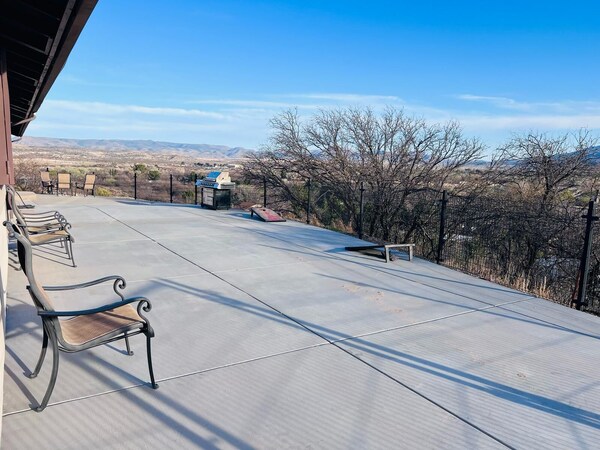 Ultimate Indoor Pool Getaway  Stay & Celebrate - Camp Verde, AZ