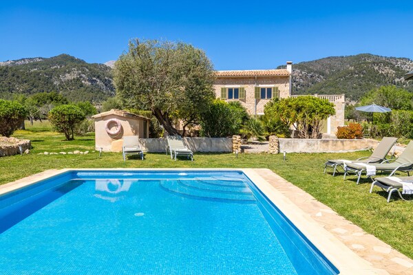 Villa 'Casa De Los Almendros' Avec Vue Sur Les Montagnes, Piscine Privée Et Wi-fi - Selva
