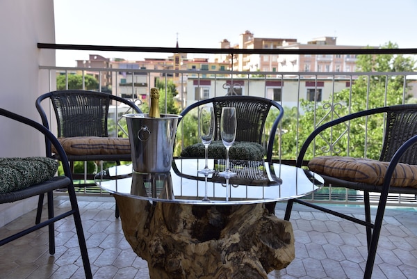 Appartement 'Monolocale A Due Passi Dagli Scavi' Avec Vue Sur Montagne, Wi-fi Et Climatisation - Ercolano