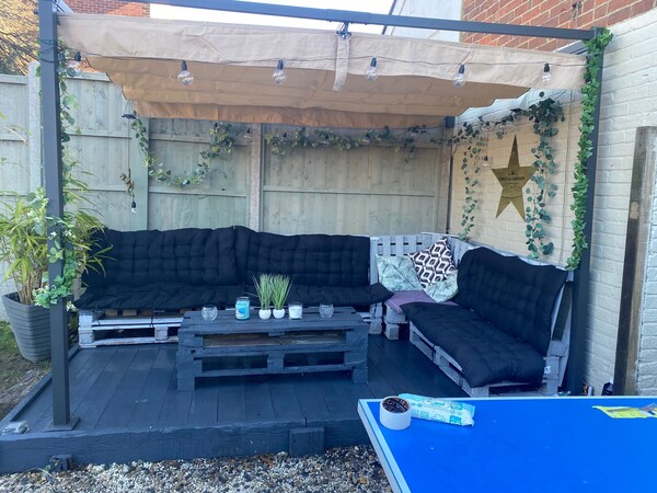 Isle Escape Retreat- Sleeps 4, Garden & Games Room - Isle of Wight
