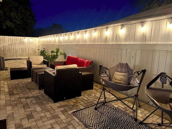 3 Mins Walk To Beach, Grill, Private Patio, Beach Chairs & Gear Incl, Pool Table - Panama City Beach, FL