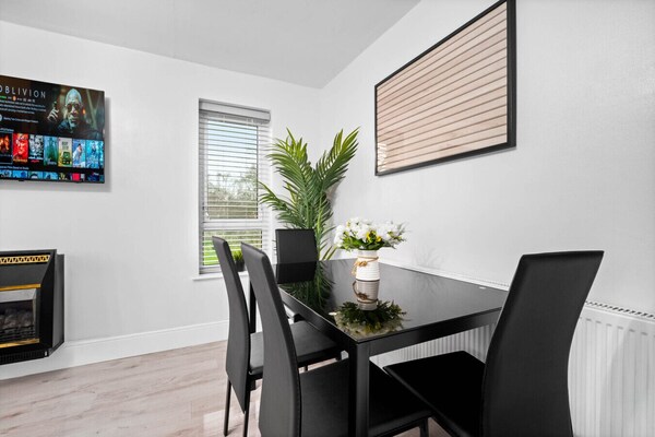 Luxury 2 Bedroom House - Parking - Netflix - Selly Park - Birmingham