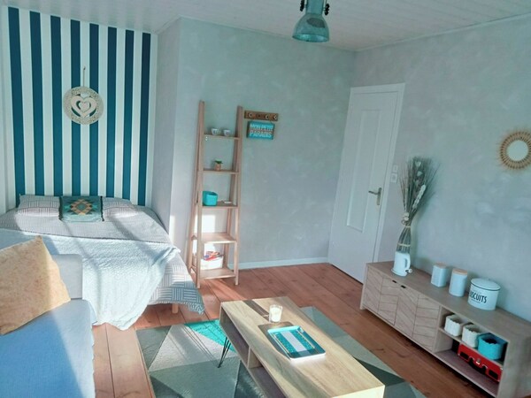 Cosy Room With Private Bathroom In The Heart Of The Longeville/mer Marshes - Angles