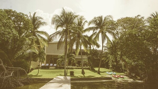 7br Beautiful Waterfront Villa - Perfect Getaway - Chetumal