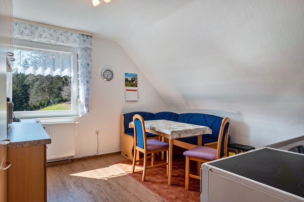 Apartment 'Gartenblick' With Mountain View, Private Terrace And Wi-fi - Schramberg
