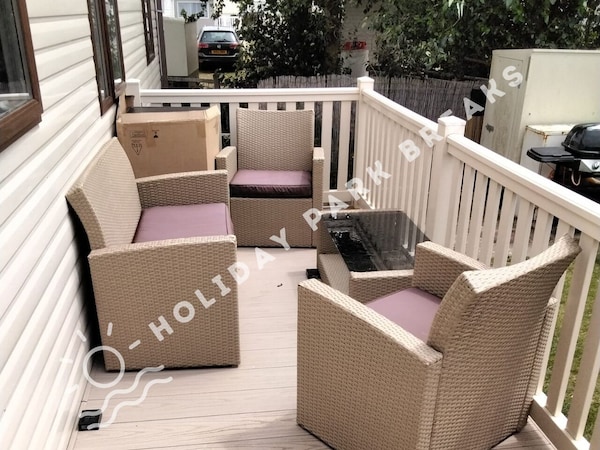 Gold 3 Bedroom With Garden & Parking On West Sands @ Seal Bay - Bognor Regis