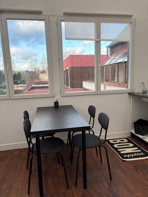 Villa Des Compagnons - ibis Styles Rouen Val De Reuil