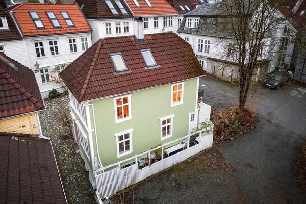 Historic 4br House L 2 Free Parking L Balcony&terrace - Bergen, Norwegen