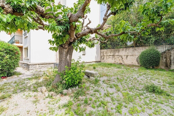 Cassis Le Marignan - Garage- Rdc- Classé 3* - Cassis