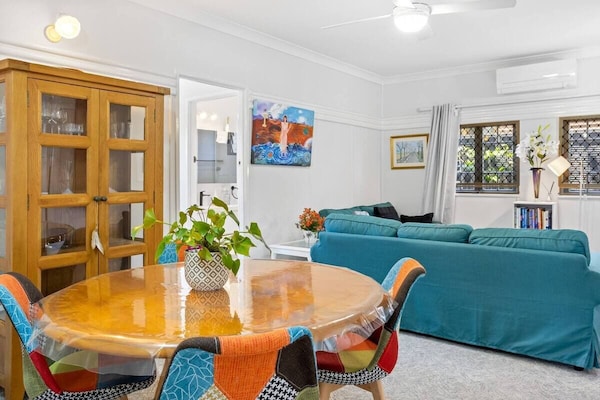 Aesthetic Margate Beach Cottage - Margate