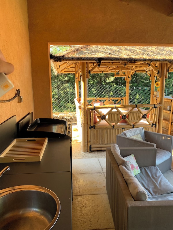 Les Huppes Guest Rooms Nestled In The Heart Of The Garrigue With Swimming Pool - Nîmes