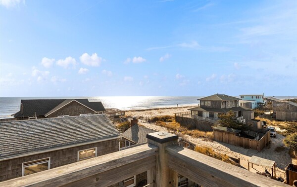 Gatsby's - Upper  Level Unit Of A Dual Unit Home - Fire Island, NY