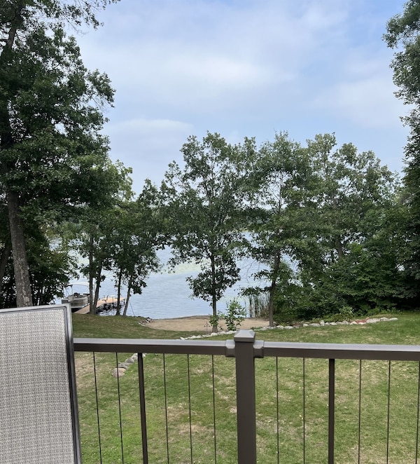 New Lakefront |Pontoon|gameroom|summer Fun Vibes - Crosby