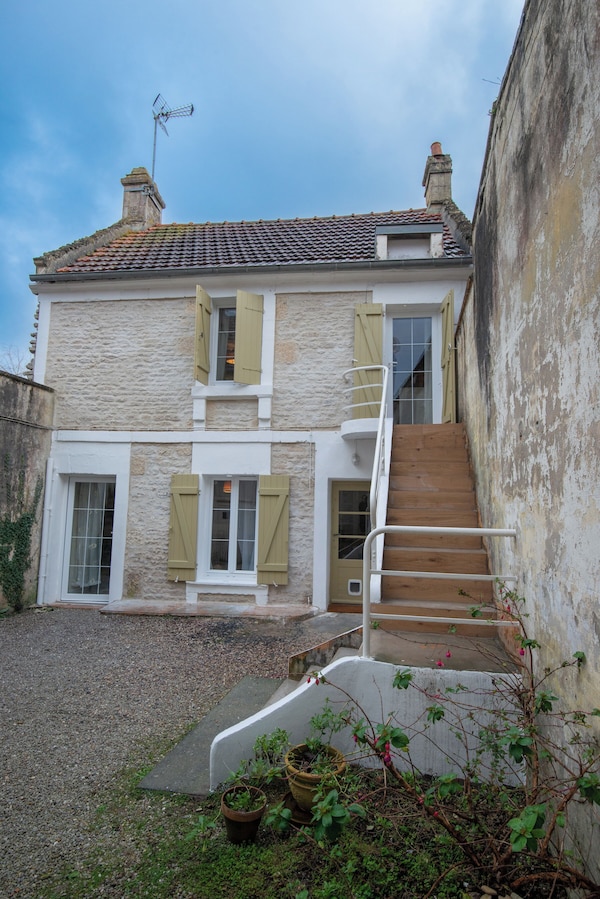 Maison De Nacre 5 Minutes From The Sea, Juno Beach - From 2 To 10 People - Département Calvados