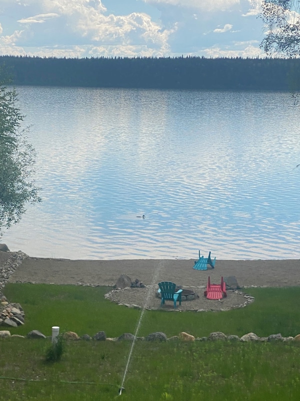 Private Lake Front Home, Hiking, Fishing, Lake Life - Watson Lake