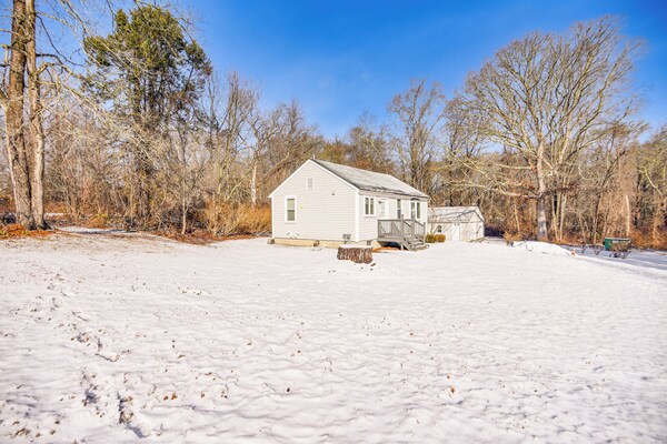 9 Mi To Beach: Home W/ Private Yard In Westport - Fall River, MA