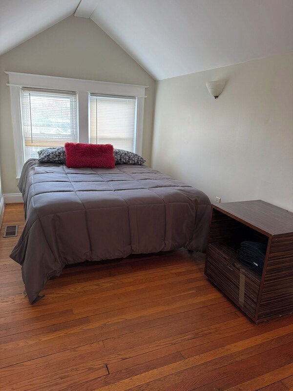 Beautiful Home Away From Home: Spacious 5-bedroom House In Washington Dc. - Washington, D.C.