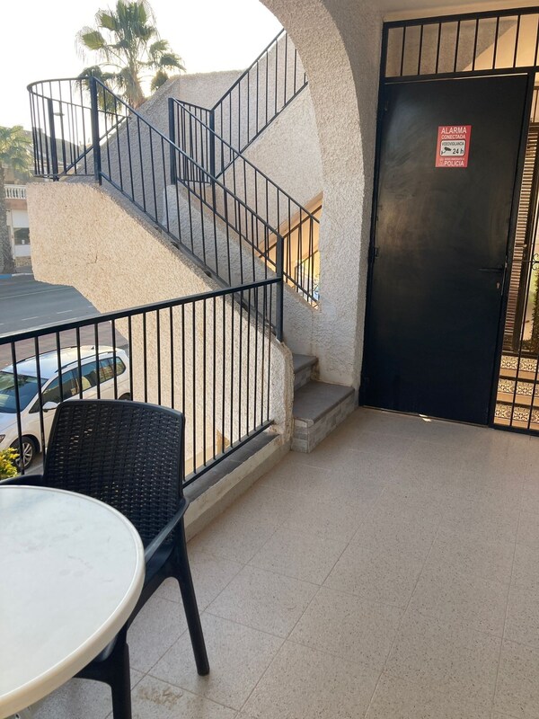 Vacation Apartment With Private Roof Terrace Within Walking Distance Of The City Center And Beach - Los Alcázares