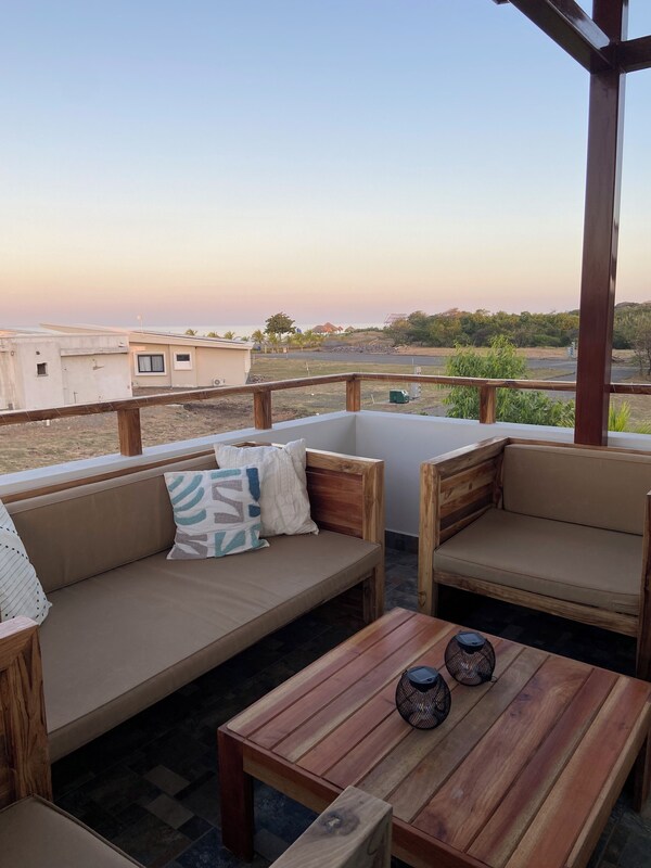 Ocean Side Modern Tiny Home In Beach Paradise With Resort Amenities - Managua