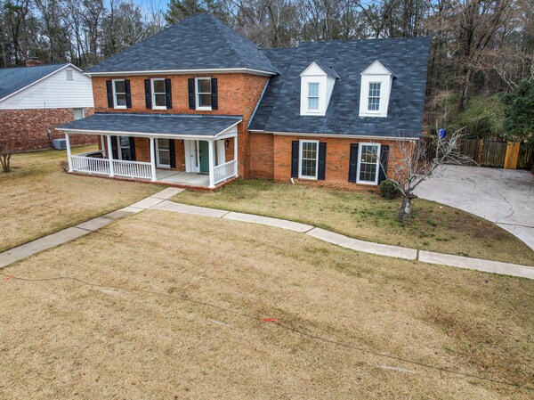Spacious 5br Pool House, 9 Mi To Ft Benning, Bbq, Games, Fireplace - Columbus, GA