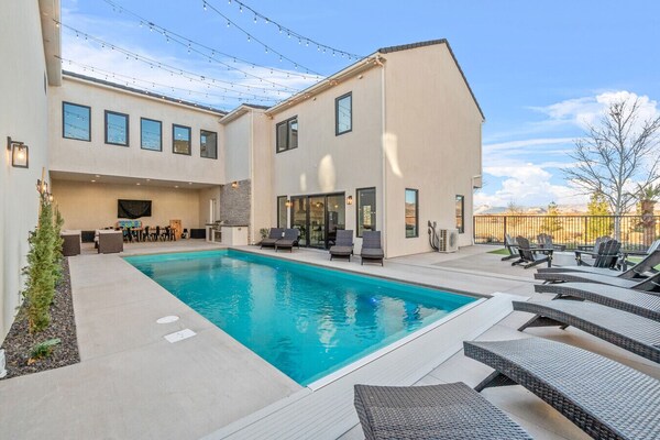 Brand New Havenrock! Pool Table, Spacious Courtyard, Rock Wall And The Best For Music Lovers! - Hurricane, UT
