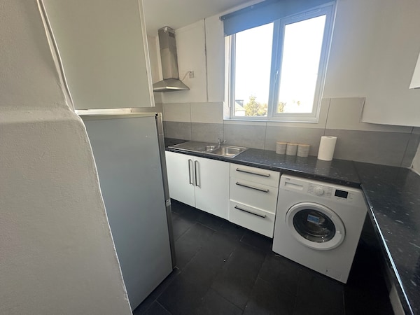 Cosy Maisonette In Kingsbury - Families, Event Goers An Contractors - Edgware